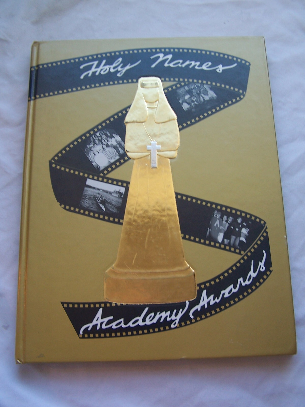 1999 HOLY NAMES ACADEMY YEARBOOK SEATTLE, WASHINGTON EXCALIBUR UNMARKED ...