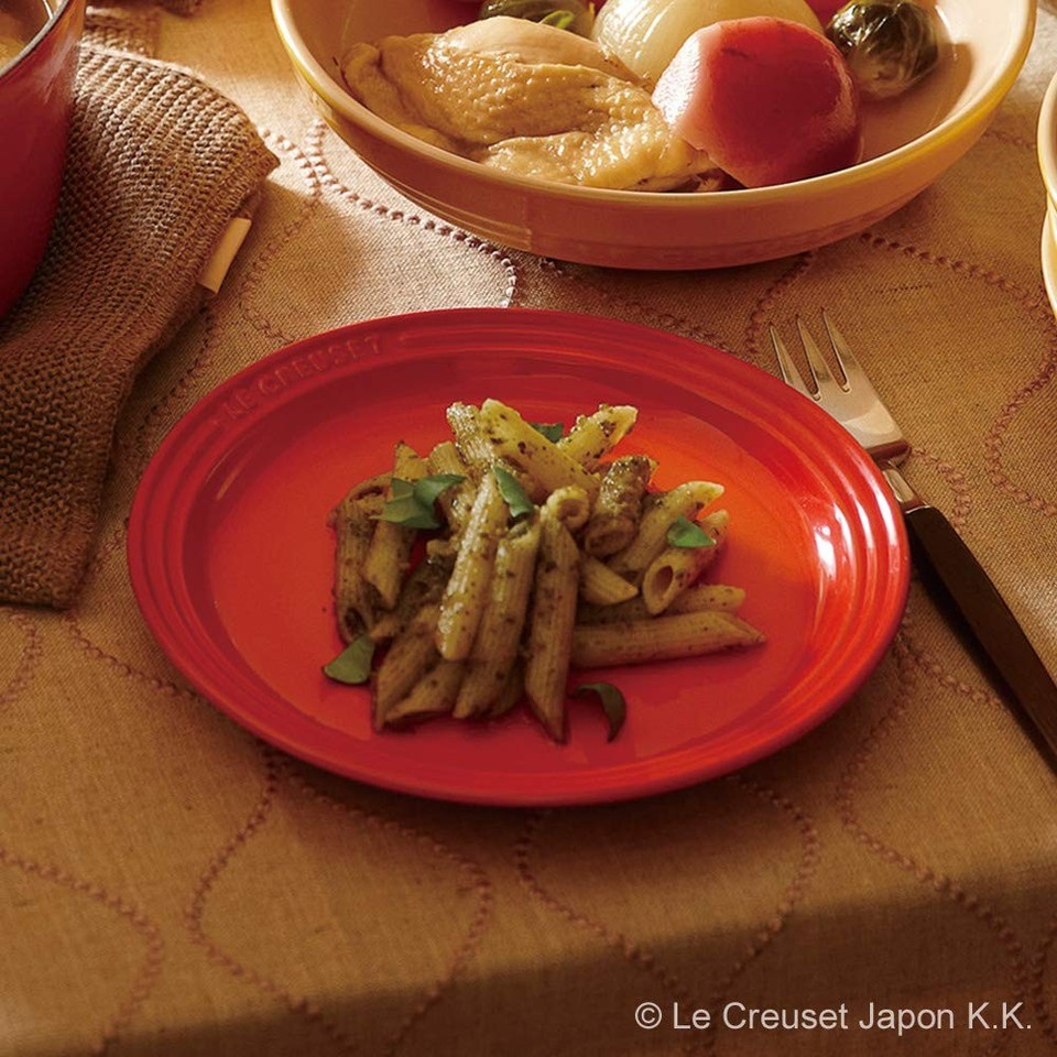 Le Creuset Plate Round Plate 18 cm Rainbow Collection Heat Resistant ...