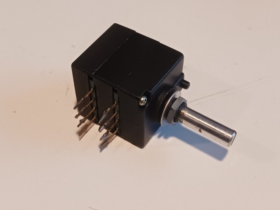 NOBLE AP25 Potentiometer 25K Ohms Stereo Volume Control Used | eBay