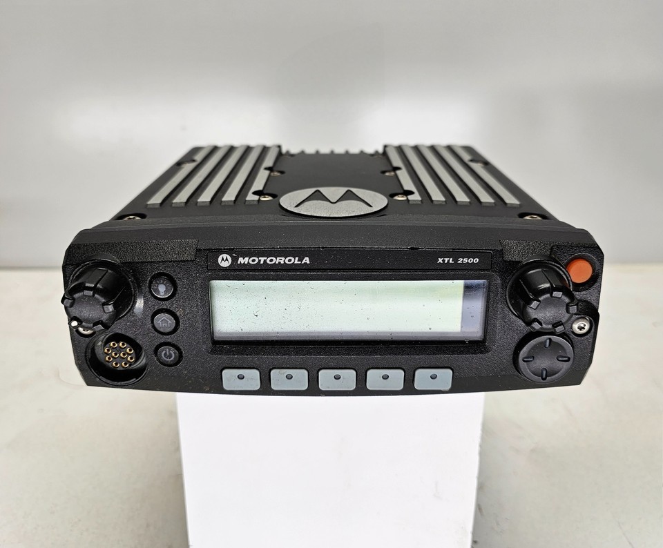 Motorola XTL2500 P25 Digital VHF 50 Watt 136-174 Mhz M21KSM9PW1AN | eBay
