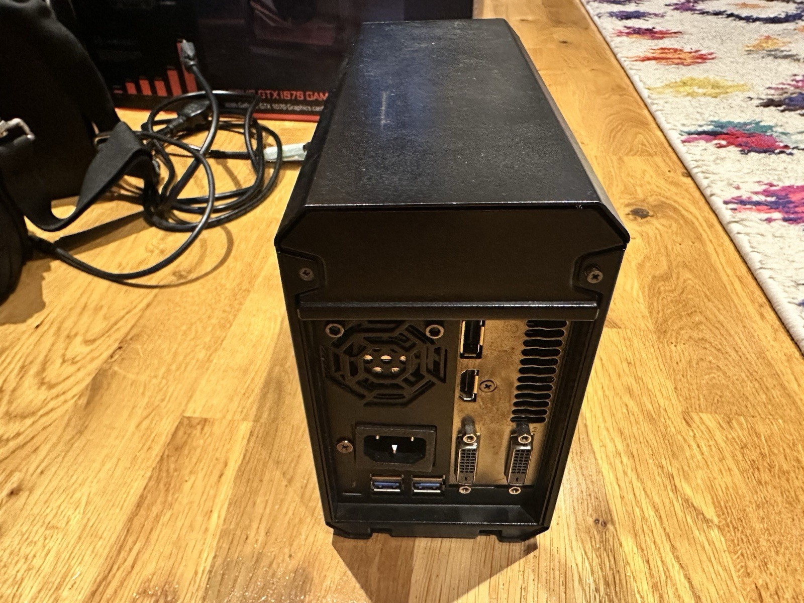 Gigabyte AORUS GTX 1080 Gaming Box External Graphics Card Thunderbolt 3 ...