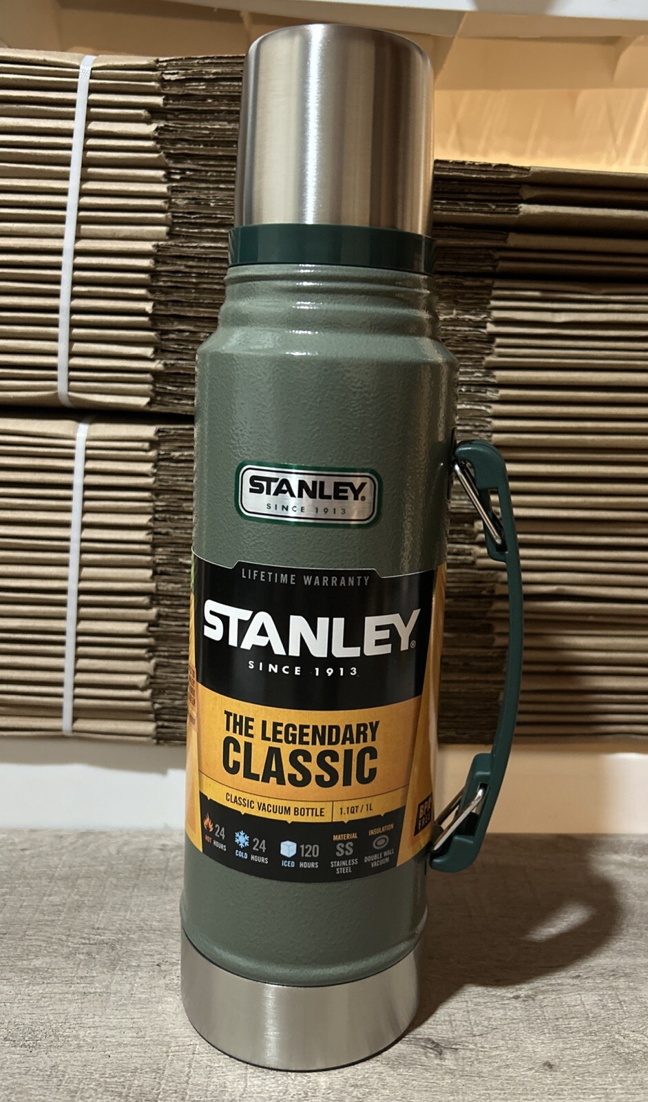 Stanley Green Legendary Classic 1.1 Qt Vacuum Bottle Stainless Steel ...