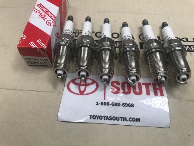 Toyota 9091901235 Genuine OEM Spark Plug online kaufen | eBay