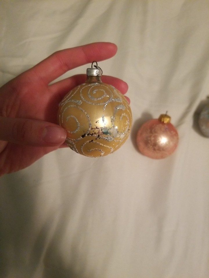 4 Frosted Flower Swirl Christmas Ball Ornament Silver Pink Purple Blue ...