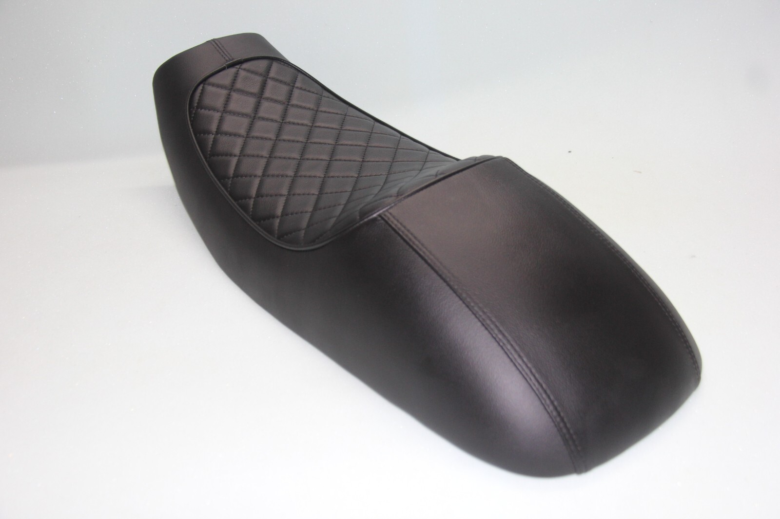 Triumph Thunderbird Legend 1995-2003 bolt-on (screw) motorcycle seat ...