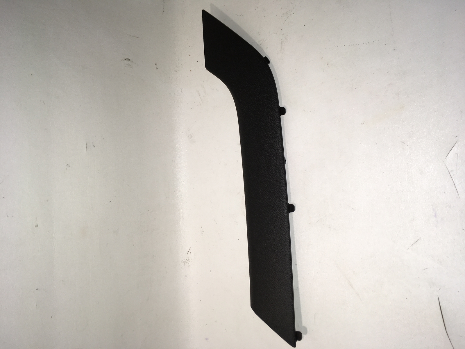 2014-2018 SILVERADO SIERRA BLACK PASSENGER SIDE ARMREST MOLDING NEW GM ...