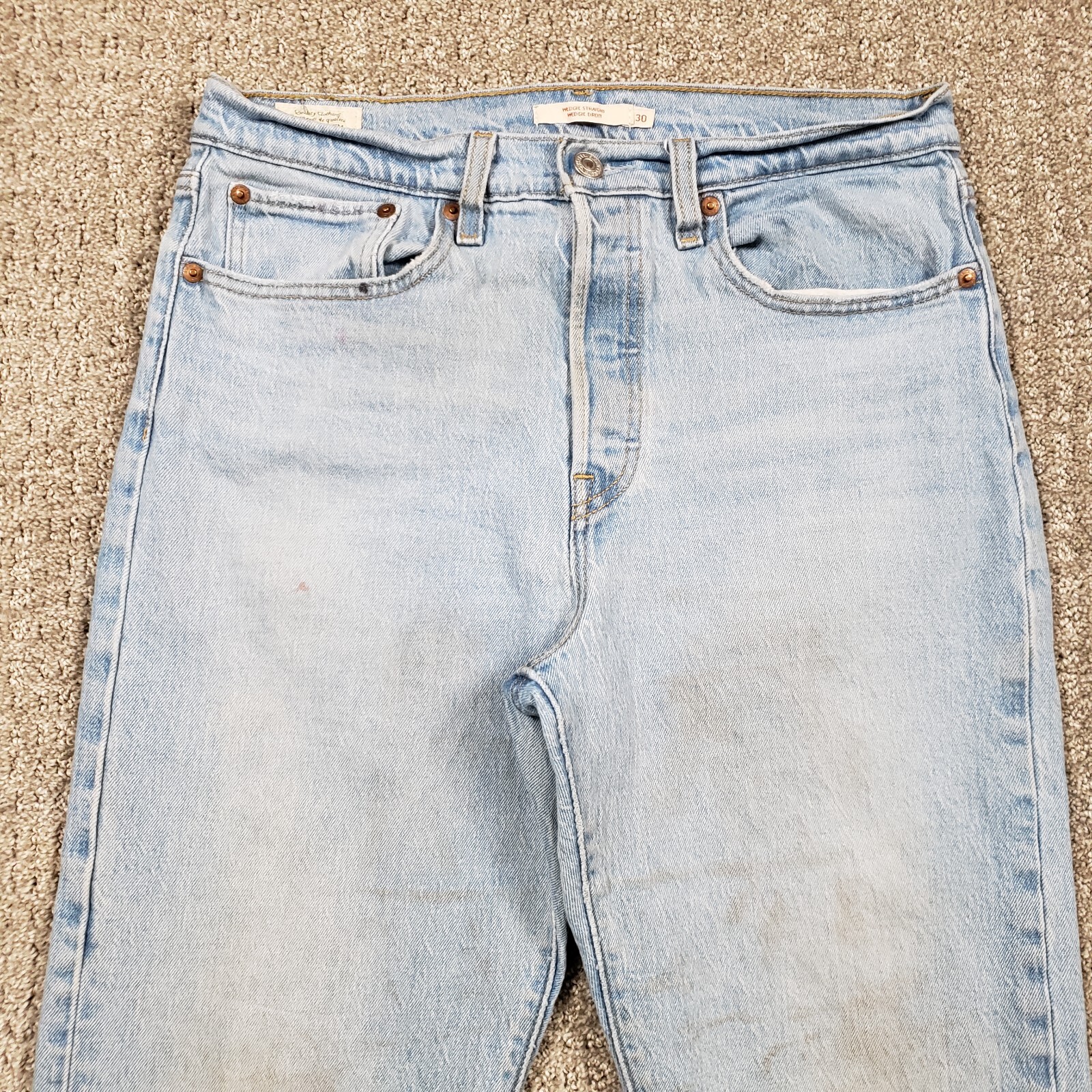 LEVIS Wedgie Jeans size 30x26 Blue Light Wash Straight Cropped Raw Hem ...