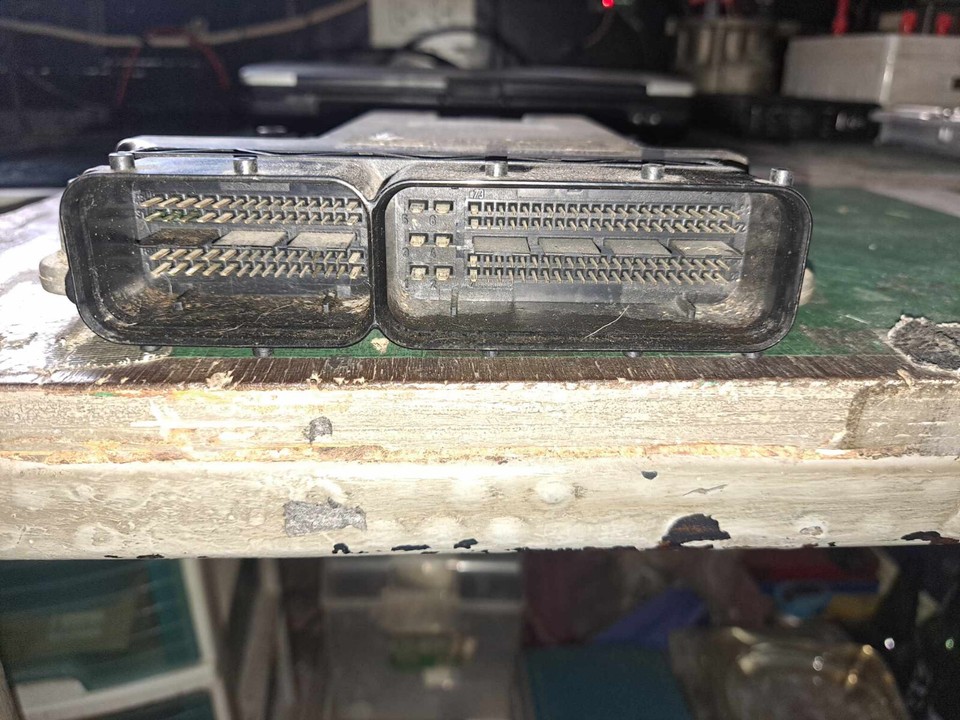 Audi engine control unit ECU 8K2907115P A4 A5 Q5 CDNC | eBay