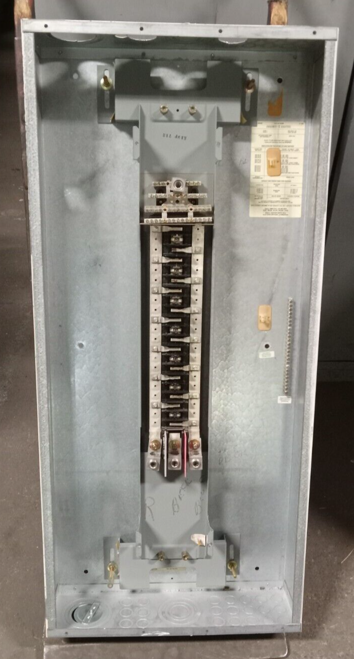 SQUARE D 225 AMP MAIN LUG PANELBOARD 42 CIRCUIT 240/208/120 3Ø 4W ...