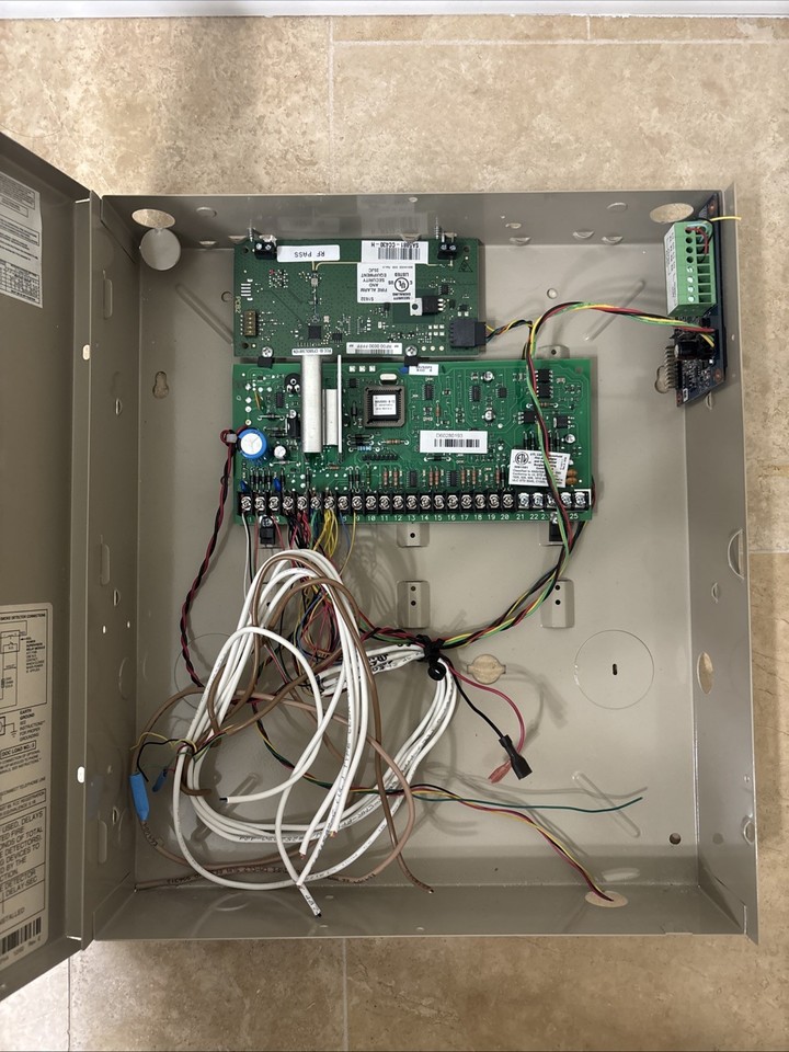 ADT SafeWatch Pro 3000 Wireless Alarm Security System 8 Zones | eBay