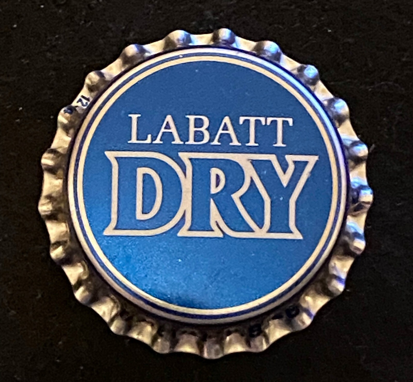 Labatt Dry Uncrimped Beer Bottle Cap Lapel Pin Vintage Canada Labatt's ...