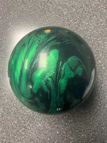 Motiv Pride Empire 15 lbs NIB Bowling Ball! Free Shipping! Undrilled ...