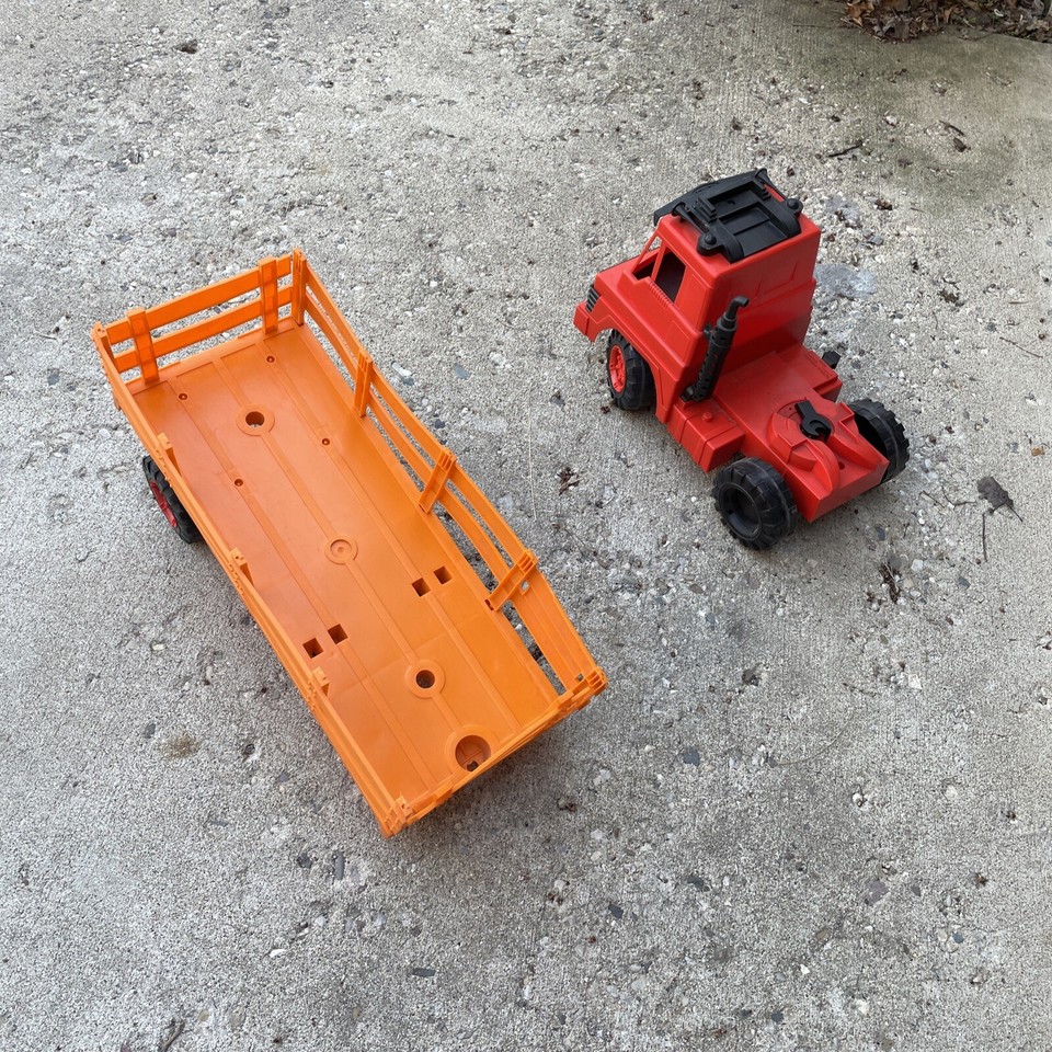 VINTAGE 1960'S REMCO TUFF BOY 6 WAY TRUCK 3 FT LONG! PLASTIC Doesnt ...