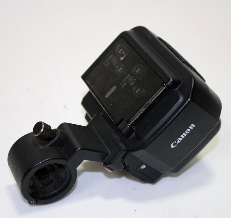 Canon XC15 4K Camcorder w/Canon MA-400 Mic Adapter - READ ...