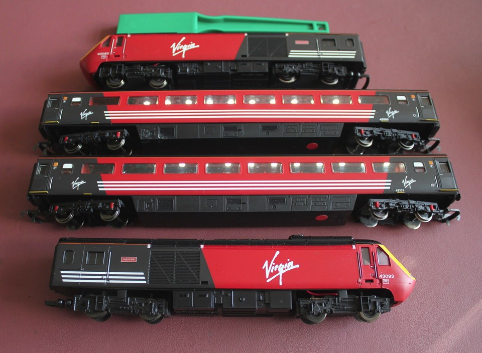 Hornby HST InterCity 125 Class 43 Virgin Train Set OO Gauge - Unboxed ...