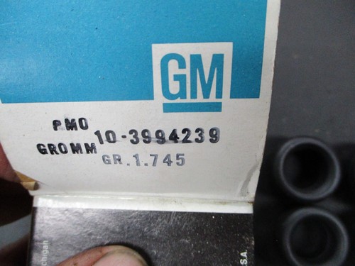 NOS 1963-78 Chevy Vette Camaro 283 327 SS350 PCV Valve Grommet GM ...