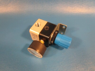 FESTO LRP-1/4-4, 159501, Precision pressure regulator With Gauge Festo ...