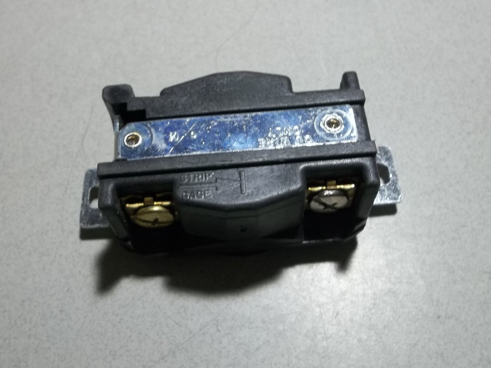 Cooper Hart Lock Nema L14-30 30A 125/250V Locking Receptacle *FREE ...
