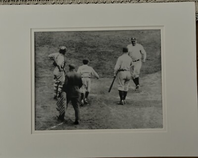 1927 Babe Ruth, "Blasts 60th Home Run" Greeted by Lou Gehrig Photo ...