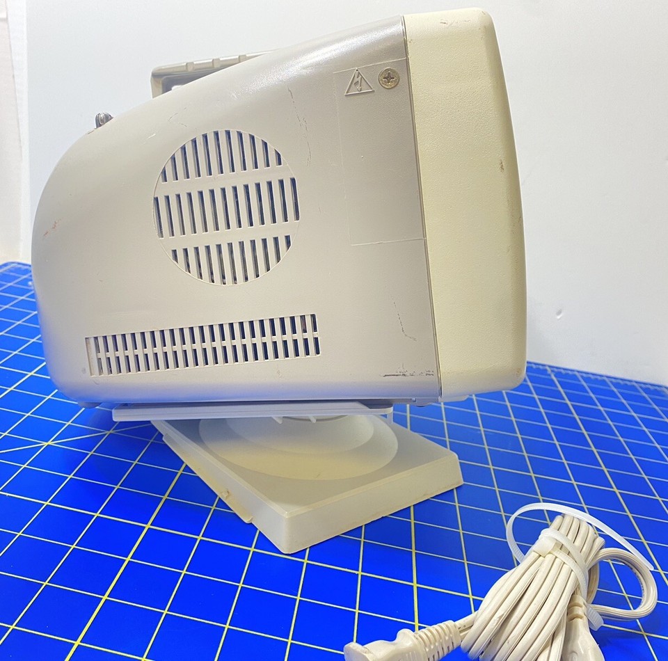 Vintage GE Spacemaker AM/FM Radio With TV With Swivel 07GP001 Used ...