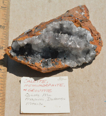 Calcite, Hemimorphite & Groutte, Ojuela Mine, Mapimi, Durango, Mexico ...