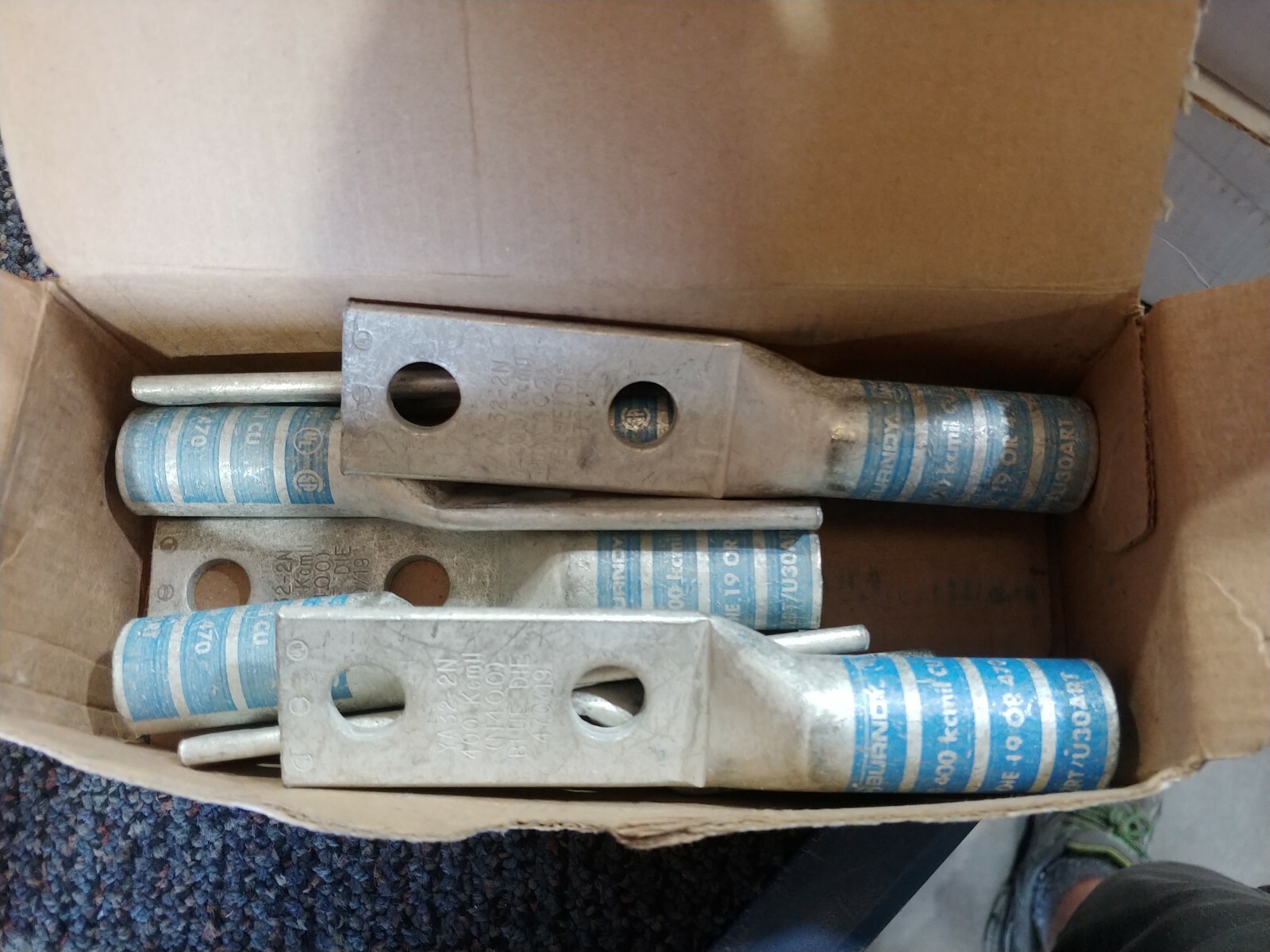 NEW BURNDY YA322N CRIMP LUGS 400KCMIL (Quantity of 1) | eBay