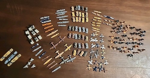Lot Of Military Figurines Toys Miniture | eBay