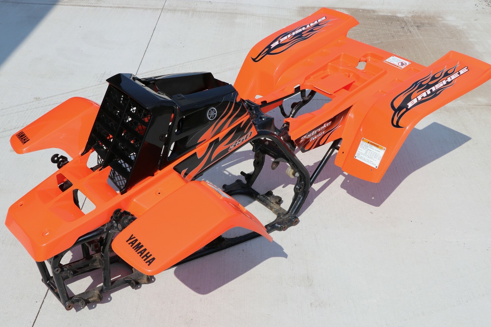 Yamaha Banshee fenders + gas tank plastic + grill + graphics BLACK ...