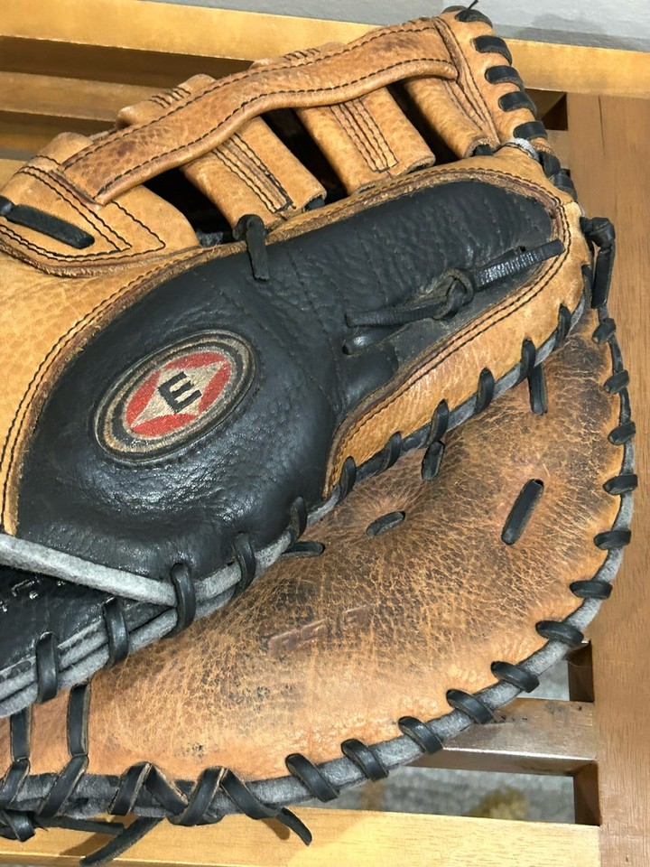 Easton First Baseman Mitt VRS Palm Pad Baseball Softball Glove Right ...