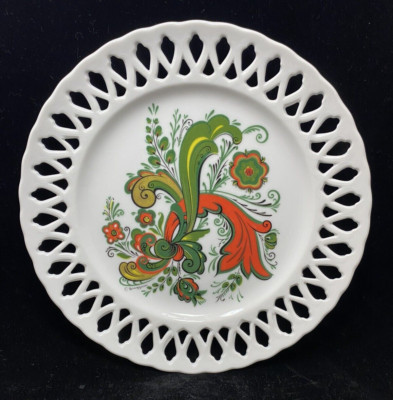Berggren Rosemal Reticulated 9" Plate Scandinavian Folkart Design | eBay