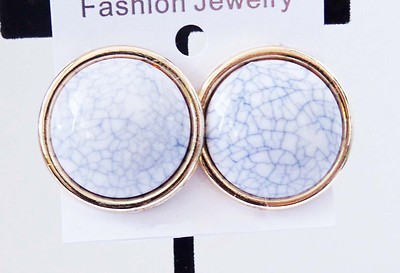 CLIP-ON EARRINGS ROUND GOLD TONE RIM CIRCLE OFF WHITE EARRINGS 1.25 ...