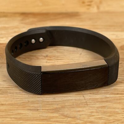 Fitbit Alta FB406 Black Bluetooth Heart Rate Fitness Sleep & Activity ...