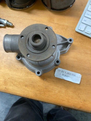 BMW water pump 2000 3 2 COUPE E9 M30 B32 JETRONIC M30 B28 M30 B30 | eBay