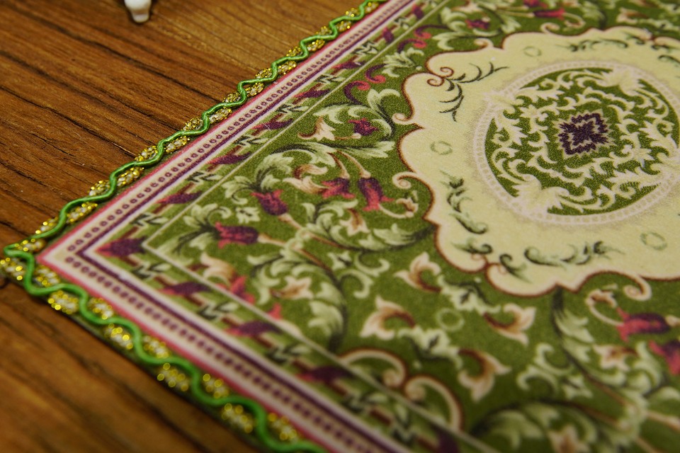 1:12 Oliver Green Beautiful Fresh Swirls Nice Lace Dollhouse Miniature ...