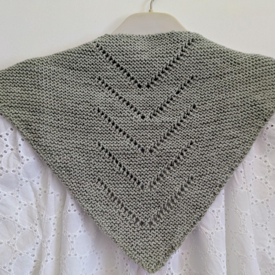 Hand Knit 1930s Style Hand-dyed Wool Triangle Kerchief Head Scarf ...