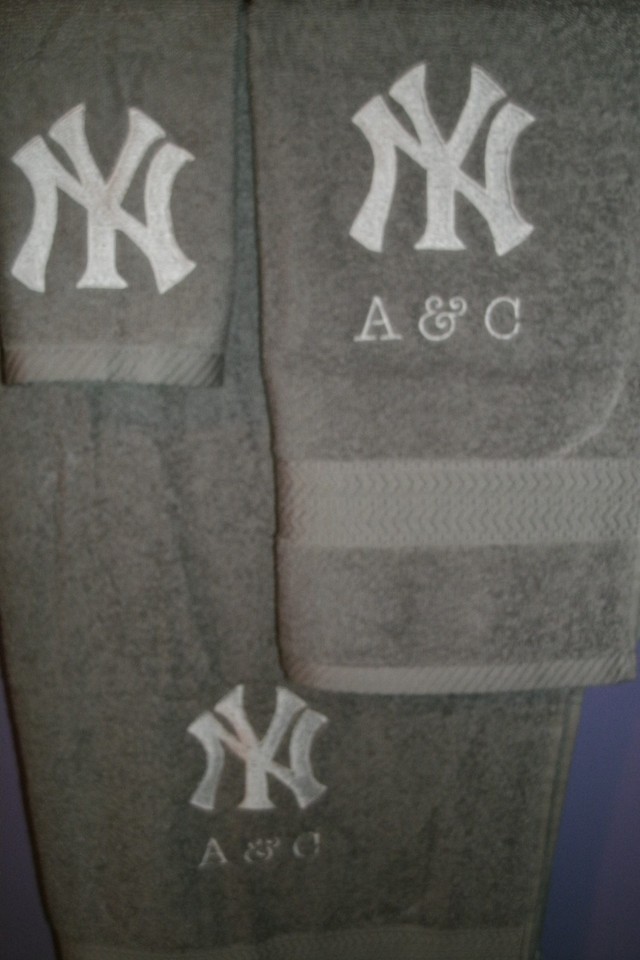Yankees Personalized 3 Piece Bath Towel Set Baseball Yankees ANY TEAM ...