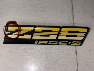 1990 Chevy Camaro Z28 IROC-Z Dash Emblem YELLOW OEM RARE | eBay
