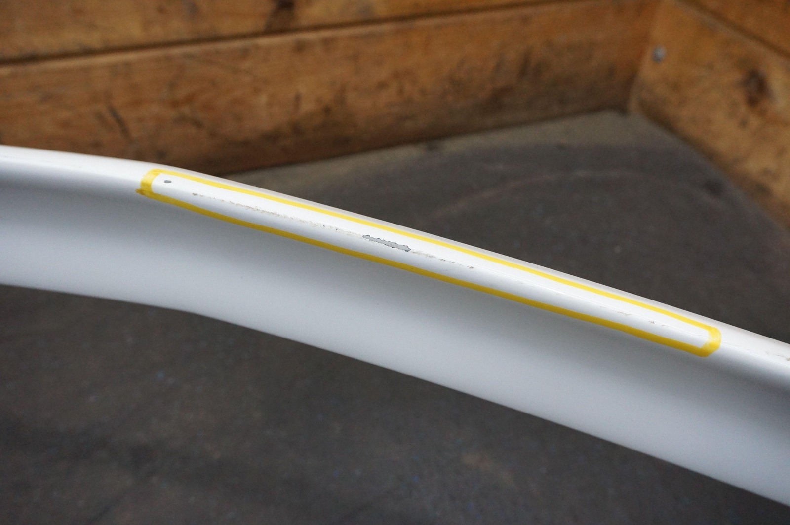 OEM Chevrolet Corvette Stingray Rear Spoiler Torch Red 84320758 ...