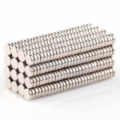 Tiny N52 Magnets 3x1 mm Neodymium Disc small round craft magnet 3mm dia ...