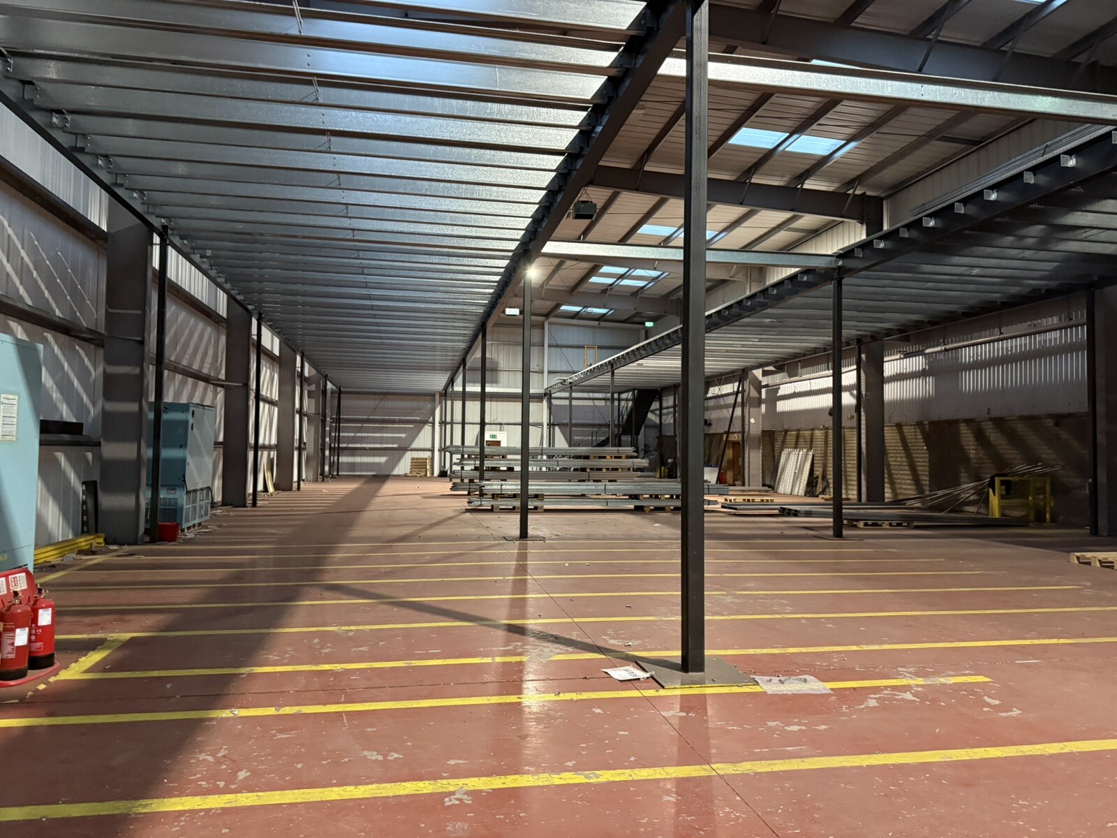 Mezzanine Floor aprox 63m X 16.5 Great condition WITH GALV MESH ...
