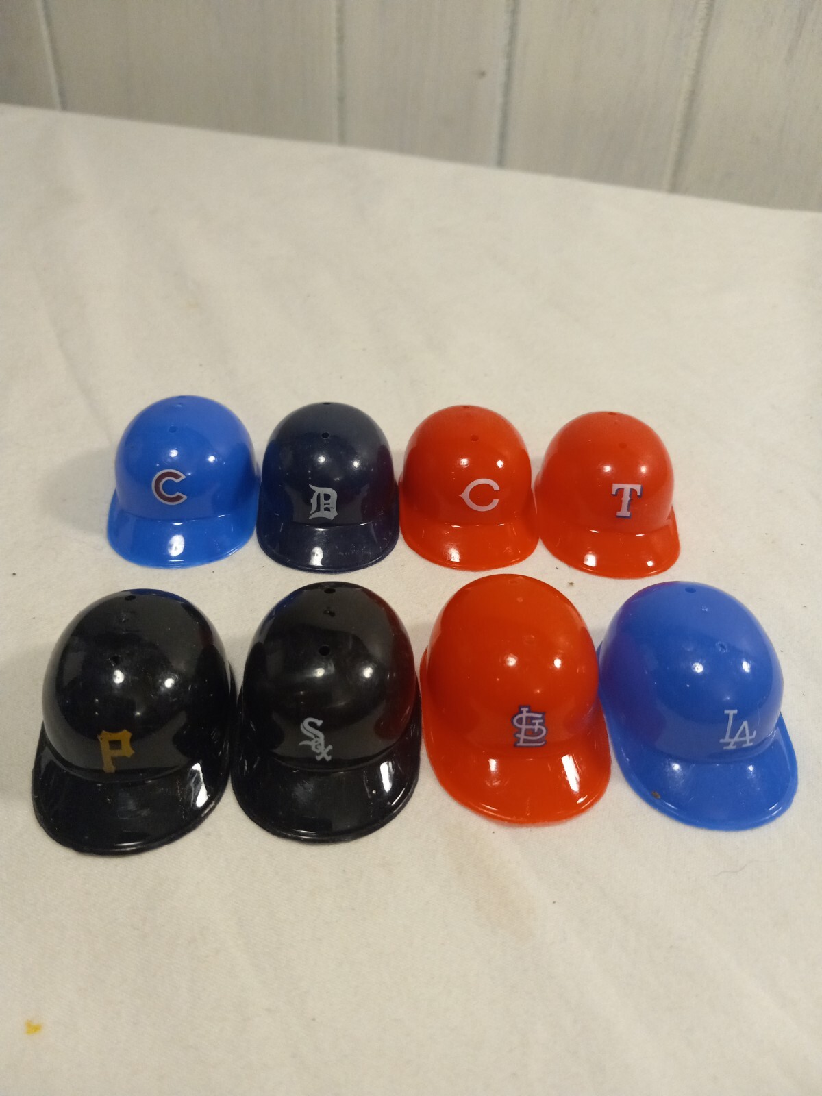 8 Vintage Laich Mini Plastic Baseball Caps, Cubs, White Sox, Reds, | eBay