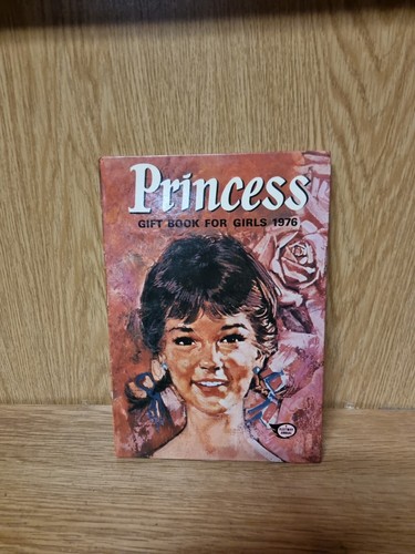 Princess Gift Book For Girls 1976 hard back (15f) | eBay UK