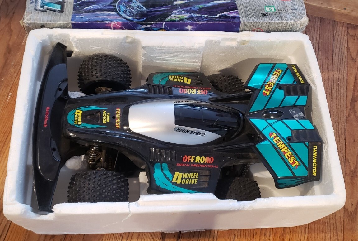 Coche Teledirigido Radio Shack Tempest Carro Control Remoto Radio