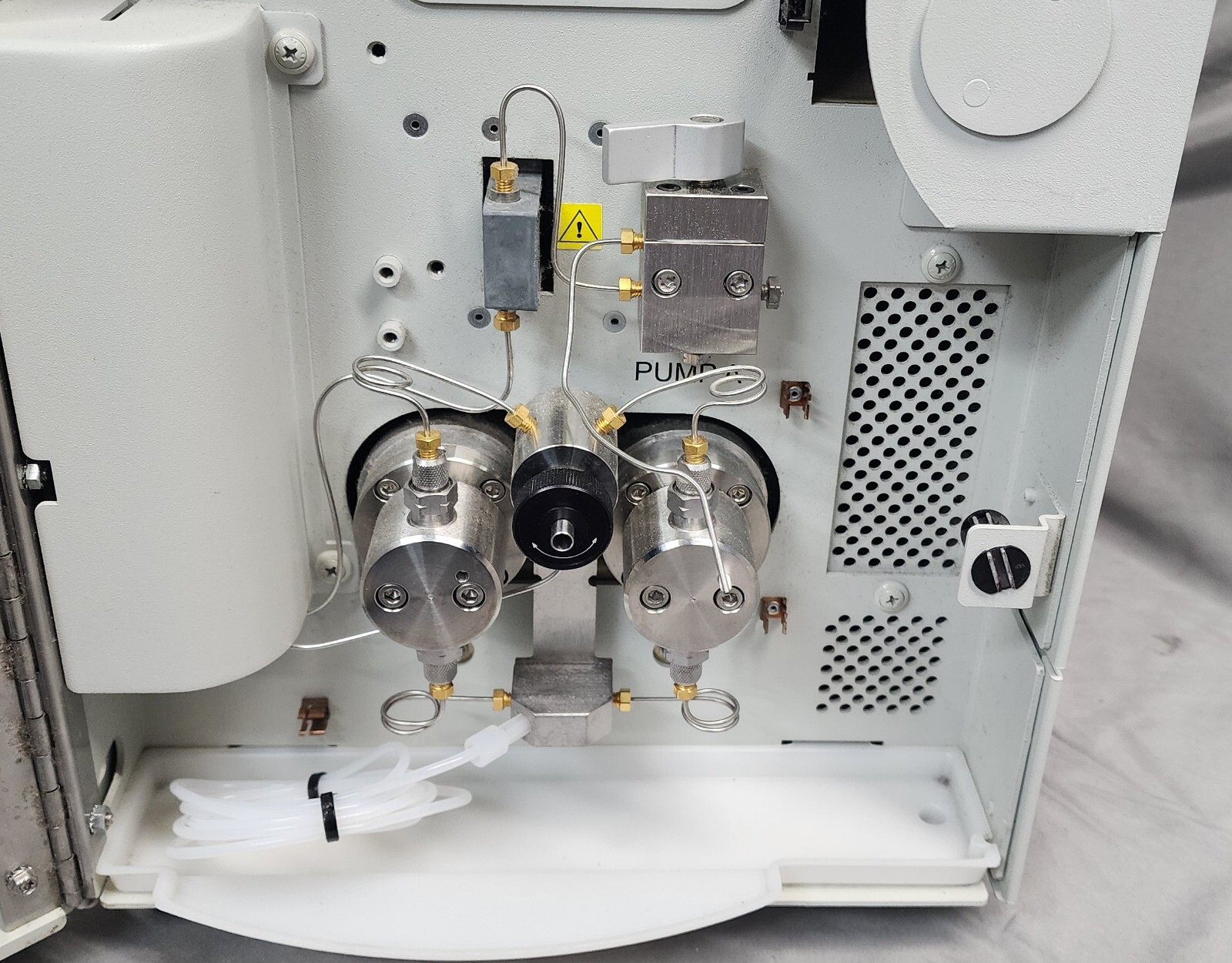 Waters 1515 Isocratic HPLC Pump with Manual Injection Option / Untested ...