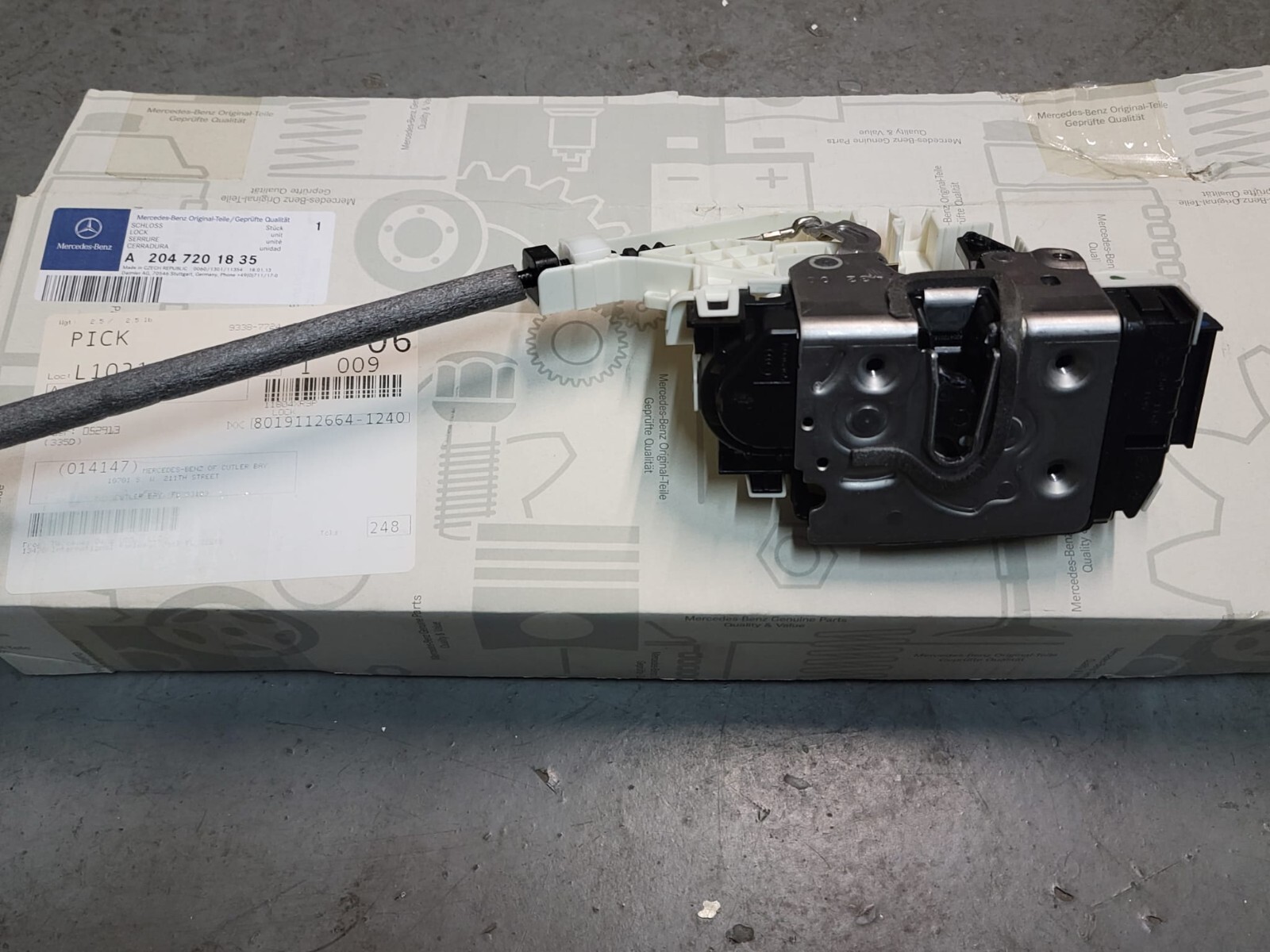 MERCEDES BENZ A204 720 18 35 LOCK RIGHT | eBay