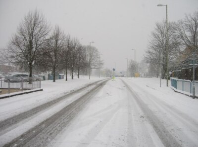 Photo 6x4 Winklebury Way Basingstoke Looking north from the bus stop by ...