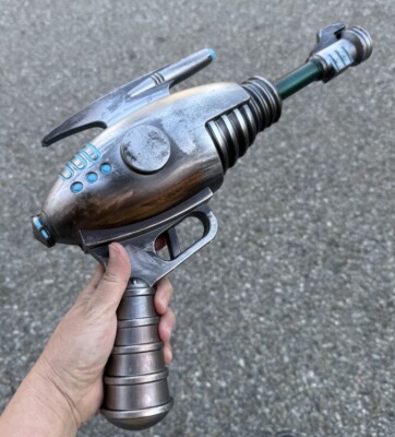 Fallout Laser Alien Blaster Pistol Replica Foam - Video Games -Fallout ...