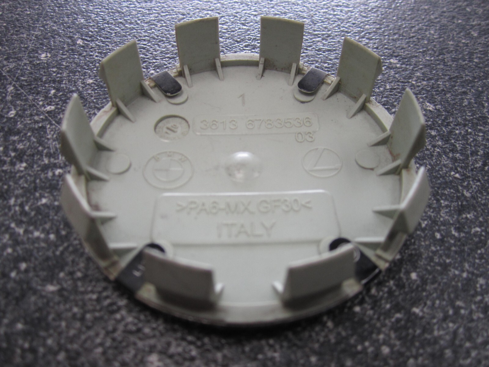 Set of (4) OEM BMW Black Blue White Center Caps 3613 6783536 2-5/8 ...