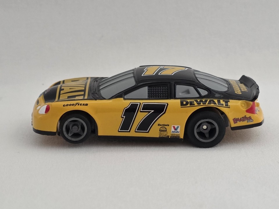 Life-Like Ford Taurus DeWalt #17 Matt Kenseth NASCAR Slot Car - Tested ...