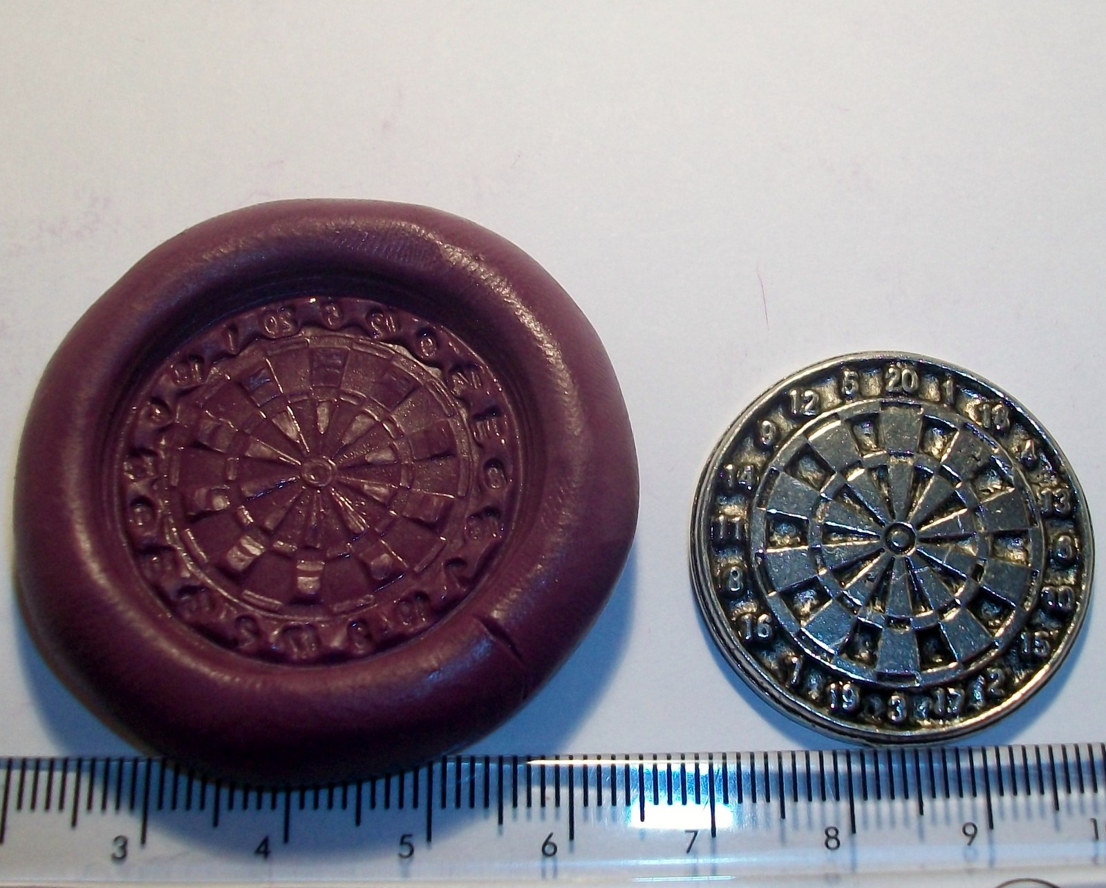 Dart Board silicone mould Sugarpaste flower paste cup cake topper icing ...